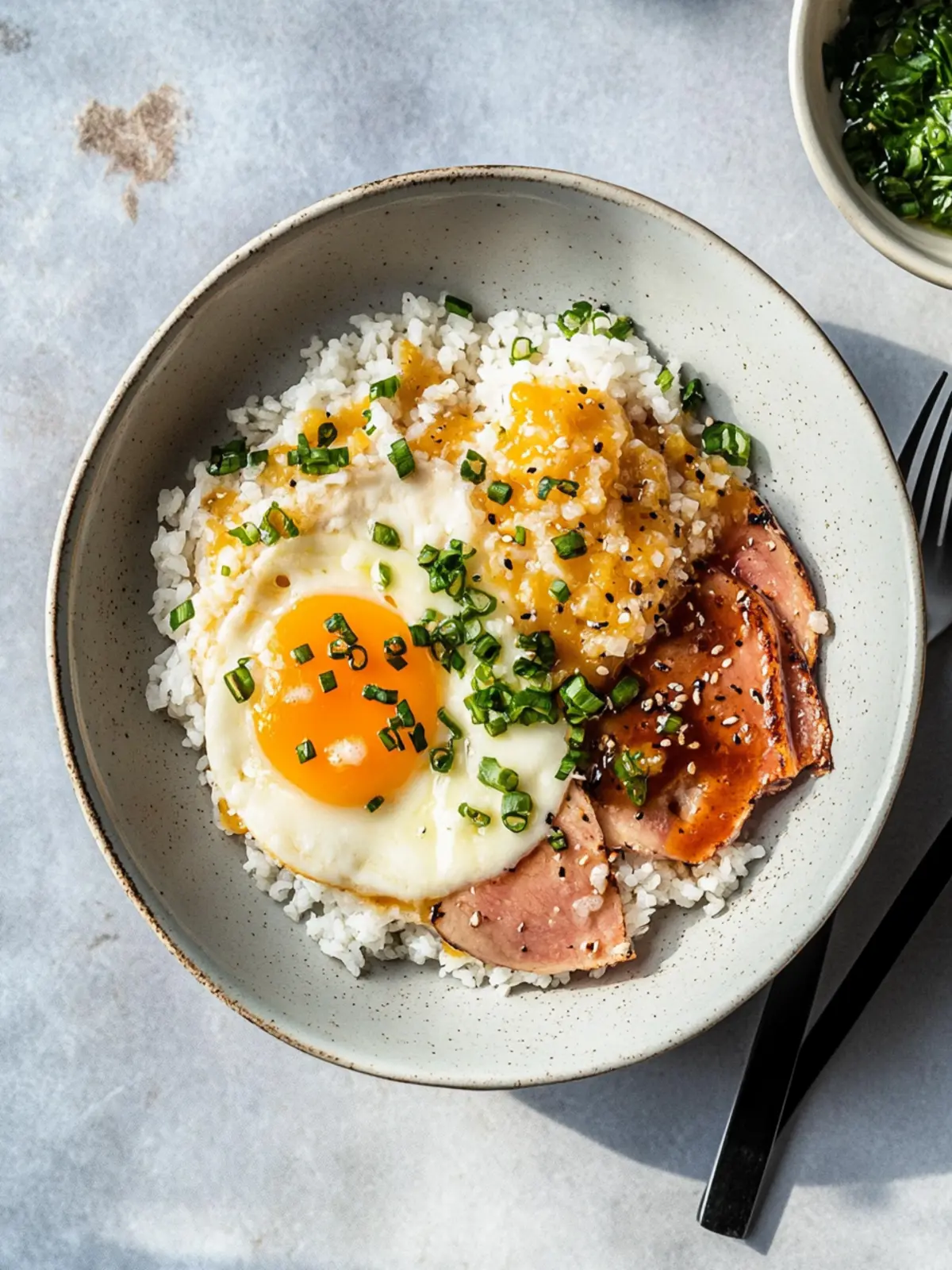 Delicious Spam Loco Moco: A Comforting Hawaiian Twist – Recipessin
